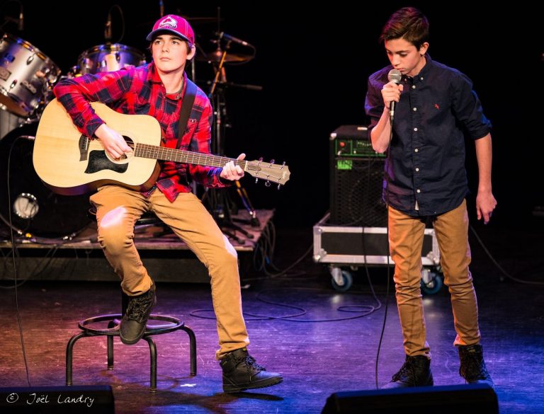 Charles Molaison et Audrik Cousineau au coucher du soleil - Arrimage